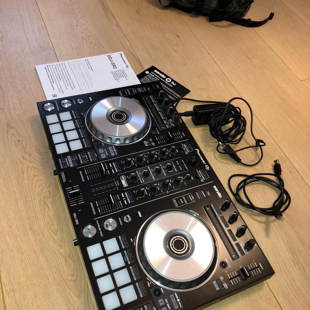 Console Pioneer DDJ SR2 in 36027 Rosà für € 590,00 zum Verkauf | Shpock AT