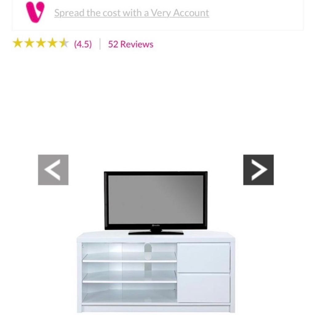 High gloss white tv unit (Corner) in S60 Rotherham für £ 60,00 zum Verkauf | Shpock AT