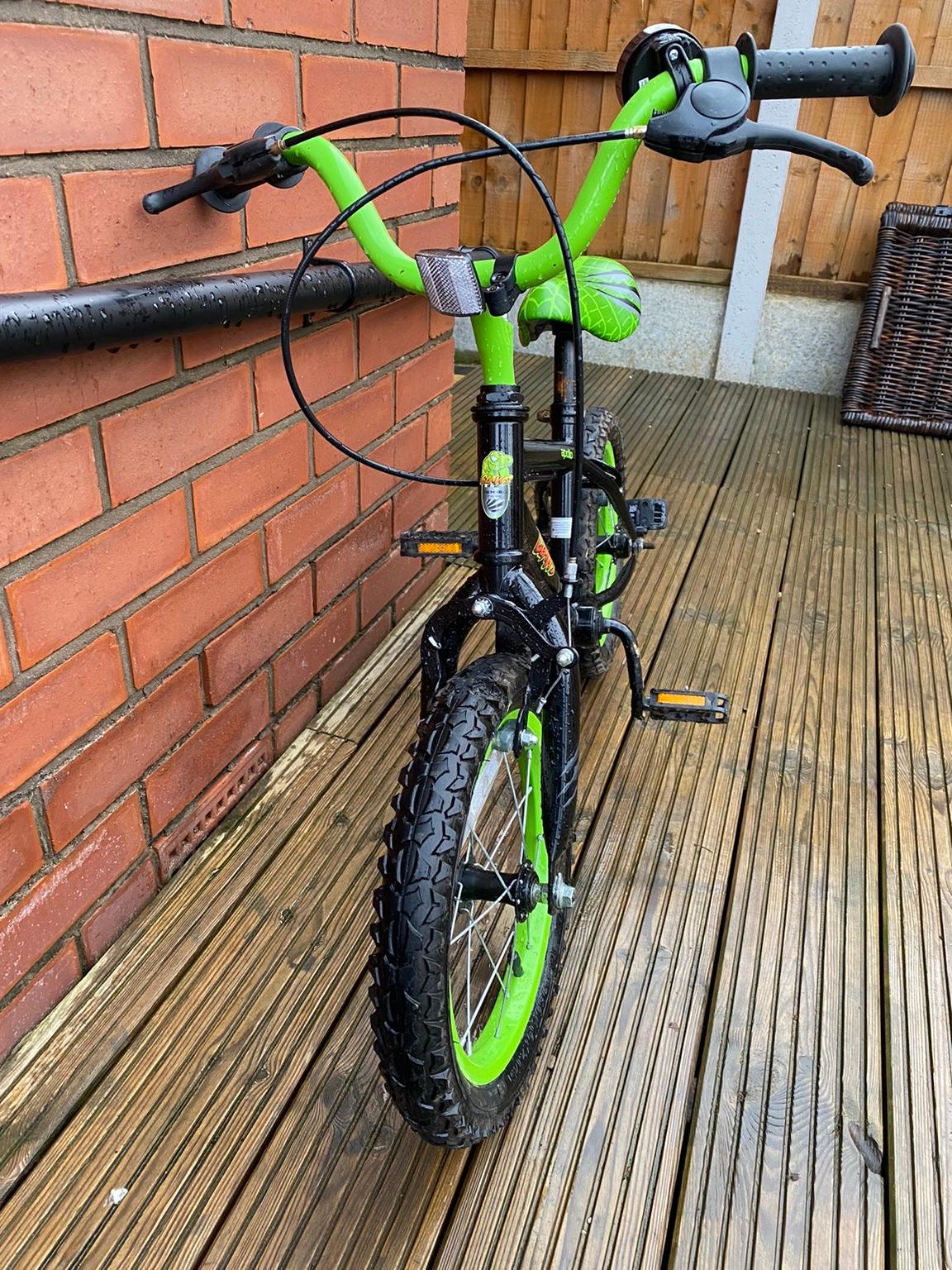 Apollo claws kids bike 14inch wheel in Stockport für 20,00 £ zum ...