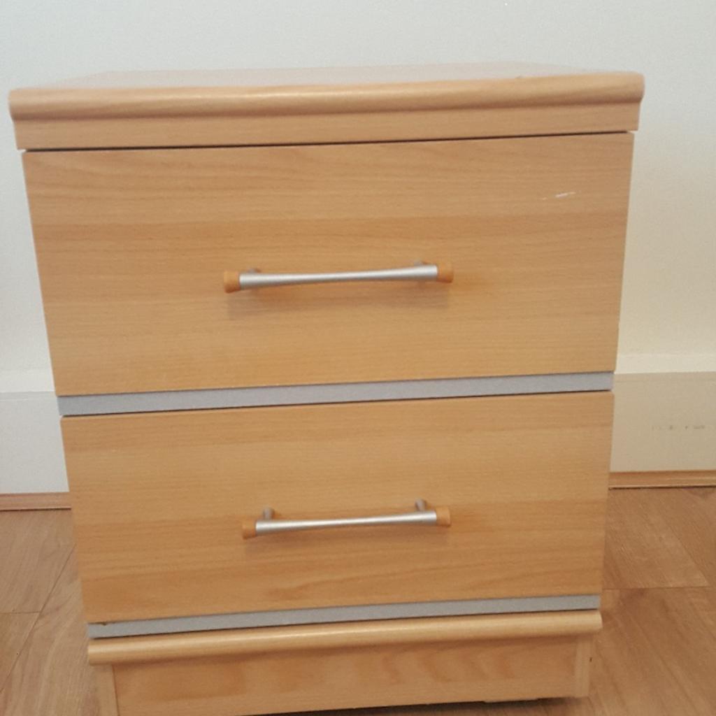 Bedside table drawers on wheels in NW1 London für 5,00 £ zum Verkauf ...