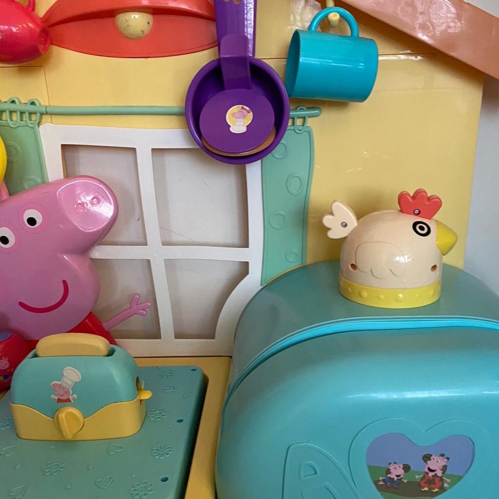 Peppa Pig House Kitchen in E4 London Borough of Waltham Forest für 20 ...