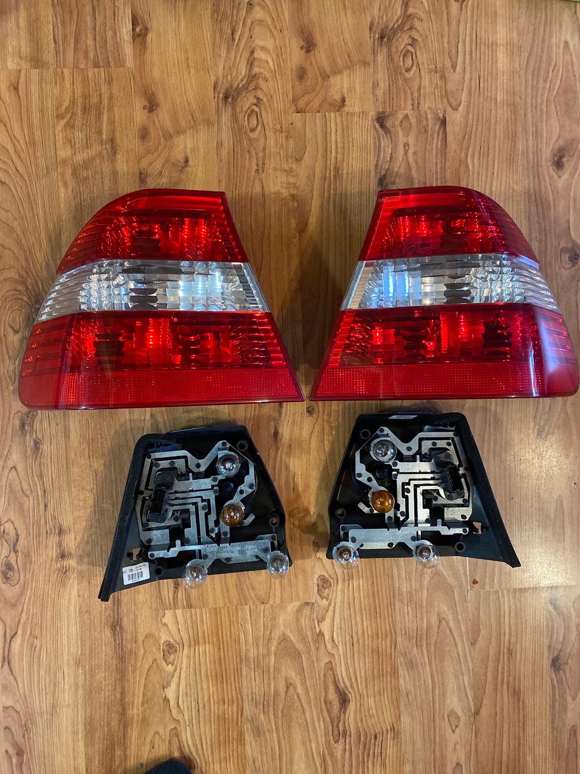 BMW e46 rear lights and bulbs complete in PR5 Ribble für 25,00 £ zum ...