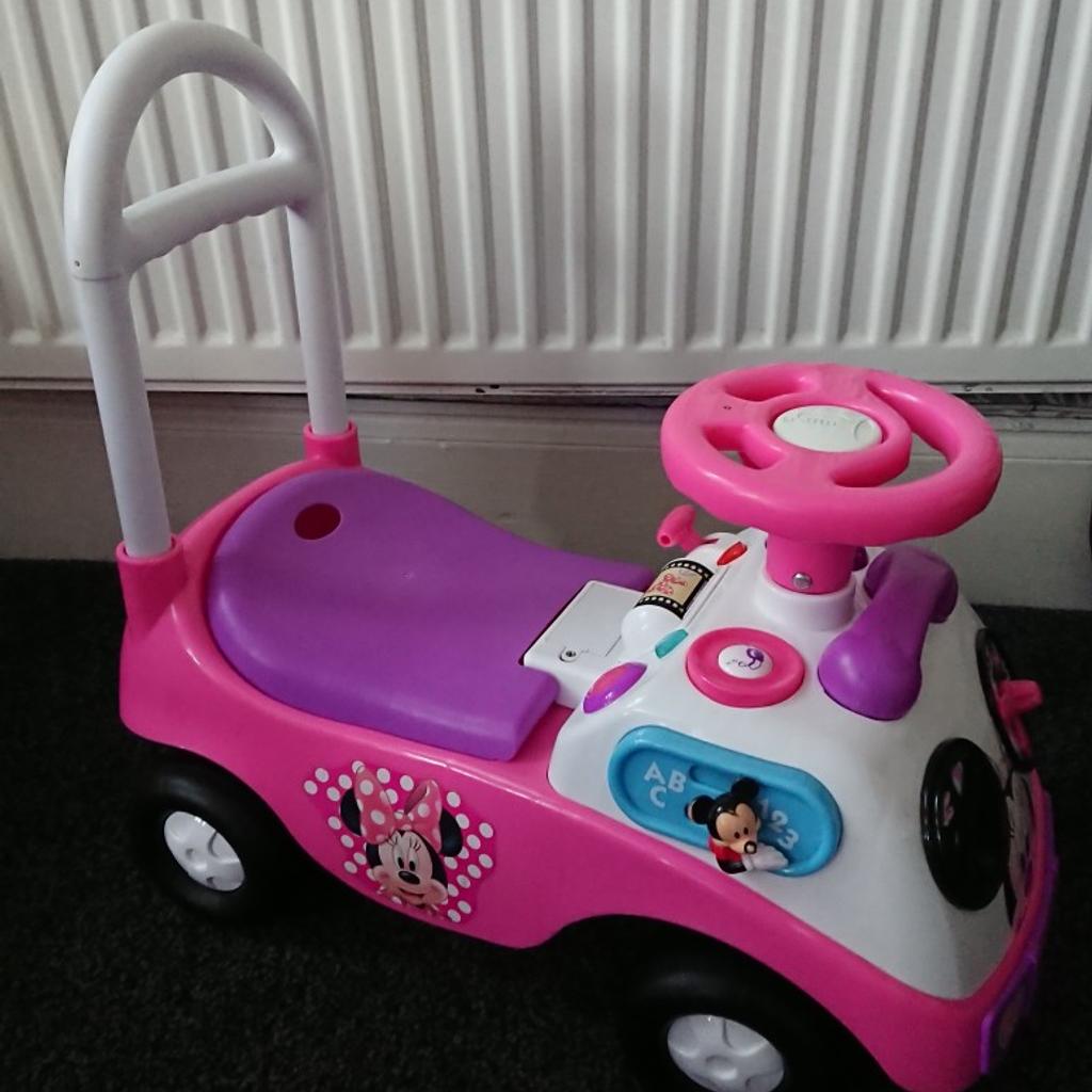minnie mouse ride on in OL1 Oldham für 10,00 £ zum Verkauf | Shpock DE
