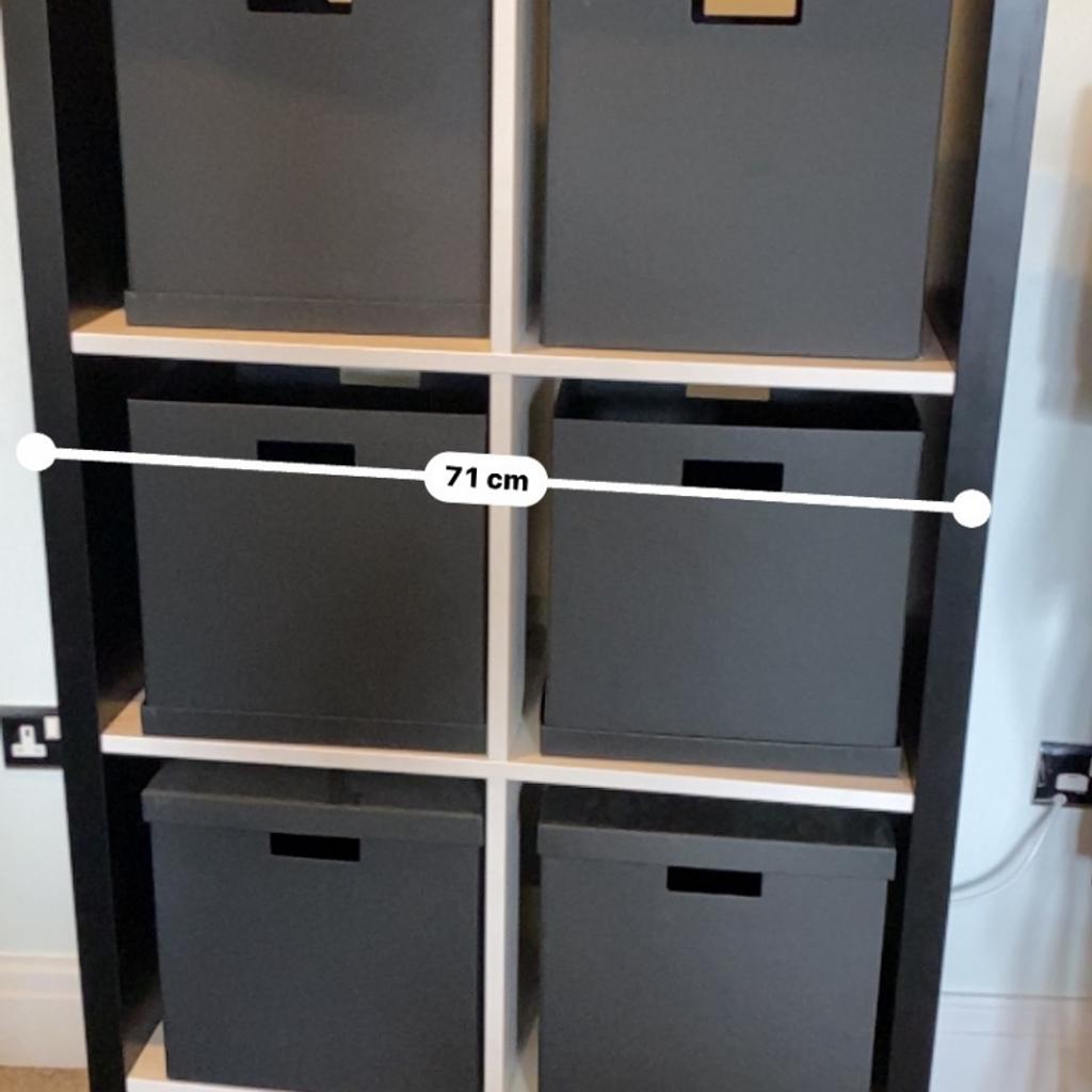 Black 8 cube unit with 8 boxes in SW20 London für £ 30,00 zum Verkauf ...