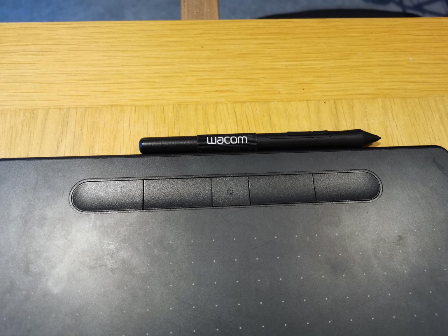 Wacom Intuos CTL-6100WL Med Creative Tablet in BL8 Bury für 75,00 £ zum ...