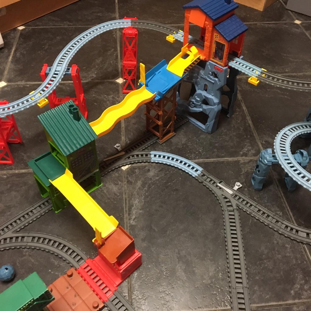 Huge Thomas the tank engine trackmaster set in WS10 Sandwell für £ 35 ...