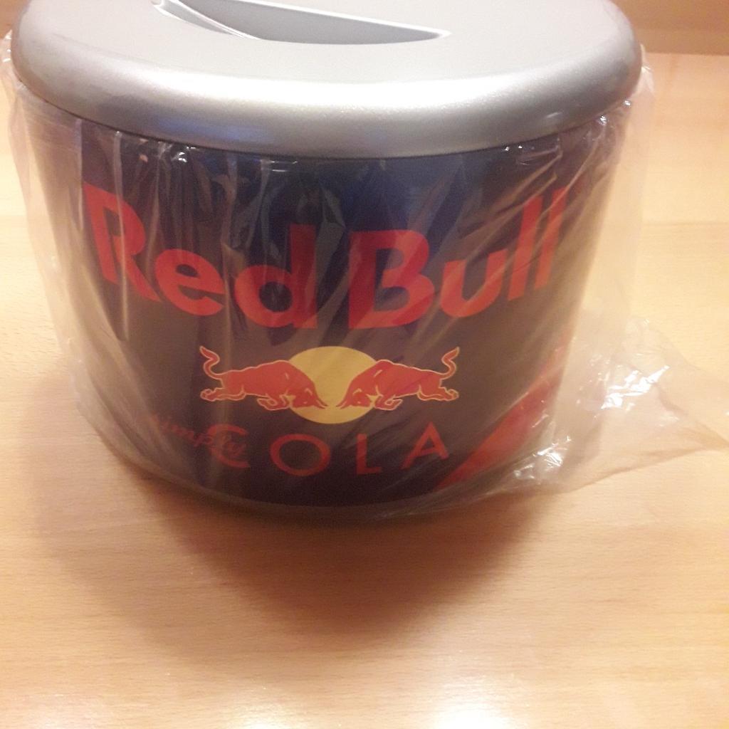Red Bull ice bucket in 6882 Gemeinde Schnepfau für € 30,00 zum Verkauf ...