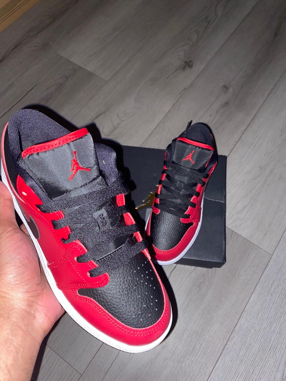 Jordan 1 low (GS) Gym Red Black-white🔴⚫️⚪️ in E4 London für 100,00 ...