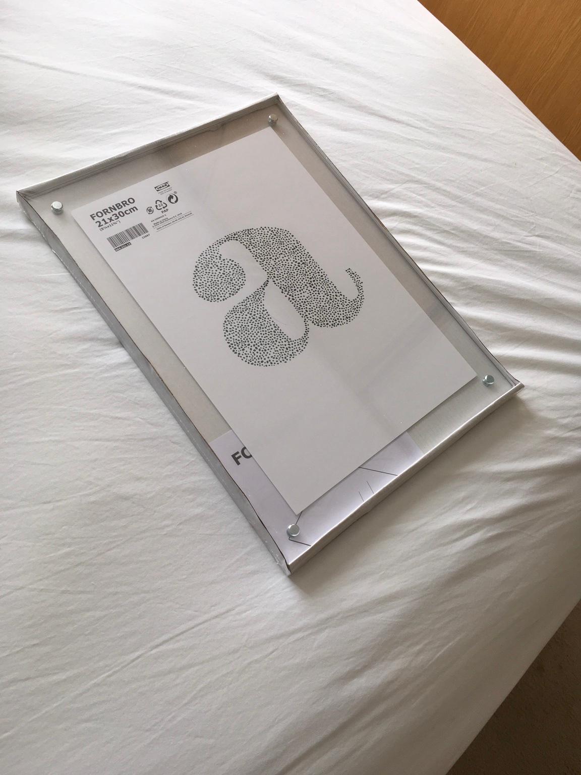IKEA Fornbro glass photo frame in KT19 Ewell für 10,00 £ zum Verkauf ...