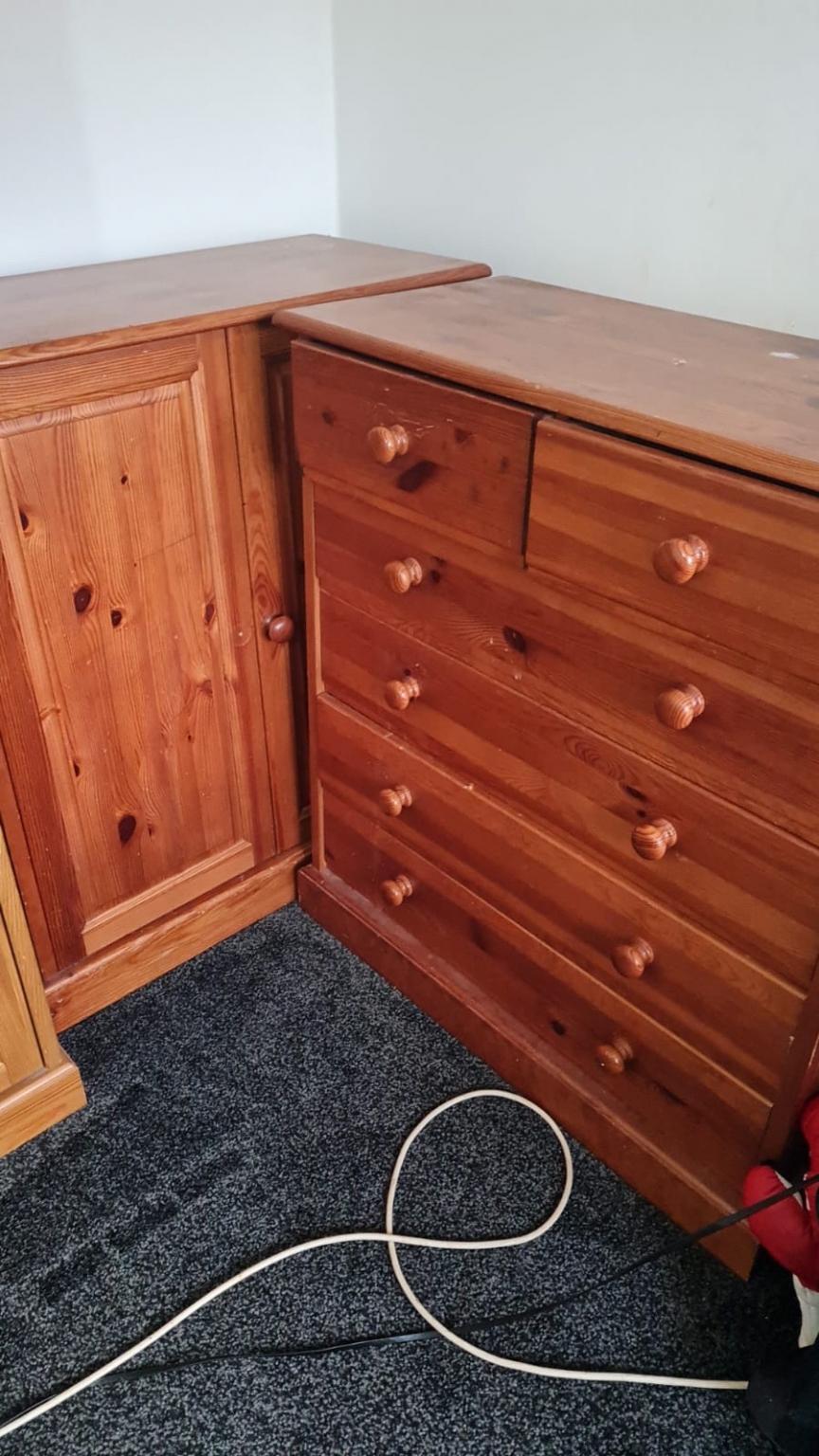 Wardrobe and Chest of draws FREE TO COLLECTOR in B80 Redditch für ...