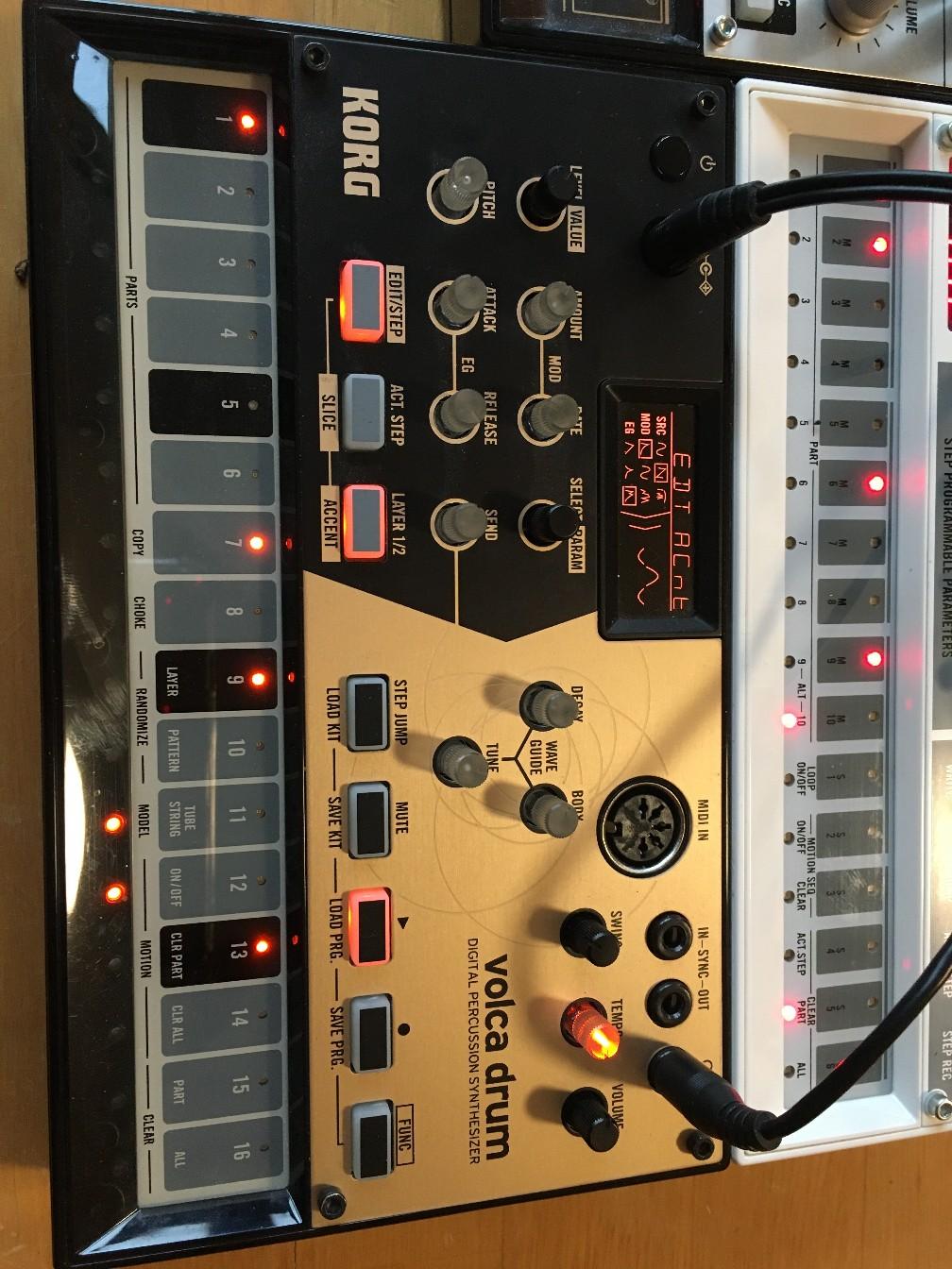 Synthesizer!!KORG Bass,Beats,Drum,Sampler,Mix in 8020 Graz for €469.00 ...