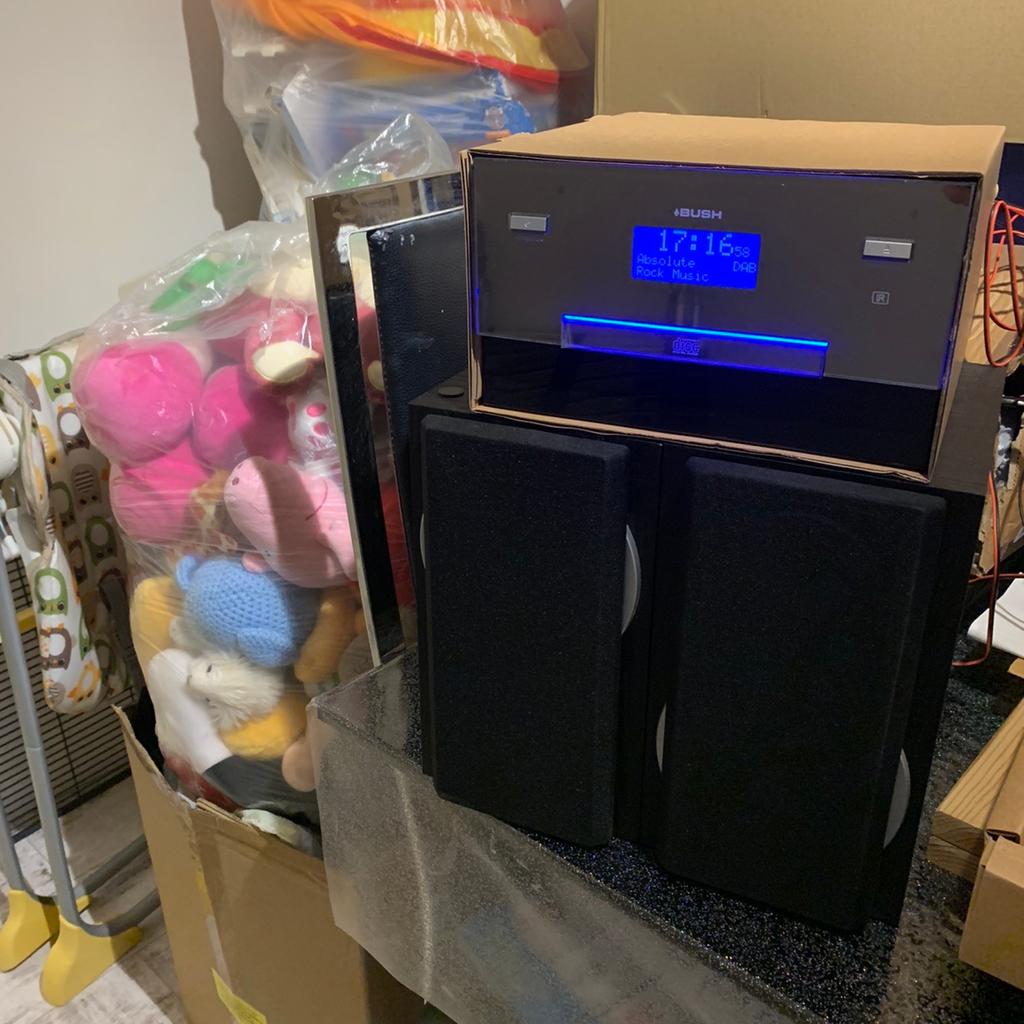 Bush HiFi CD player and radio system in WV14 Dudley für 30,00 £ zum ...