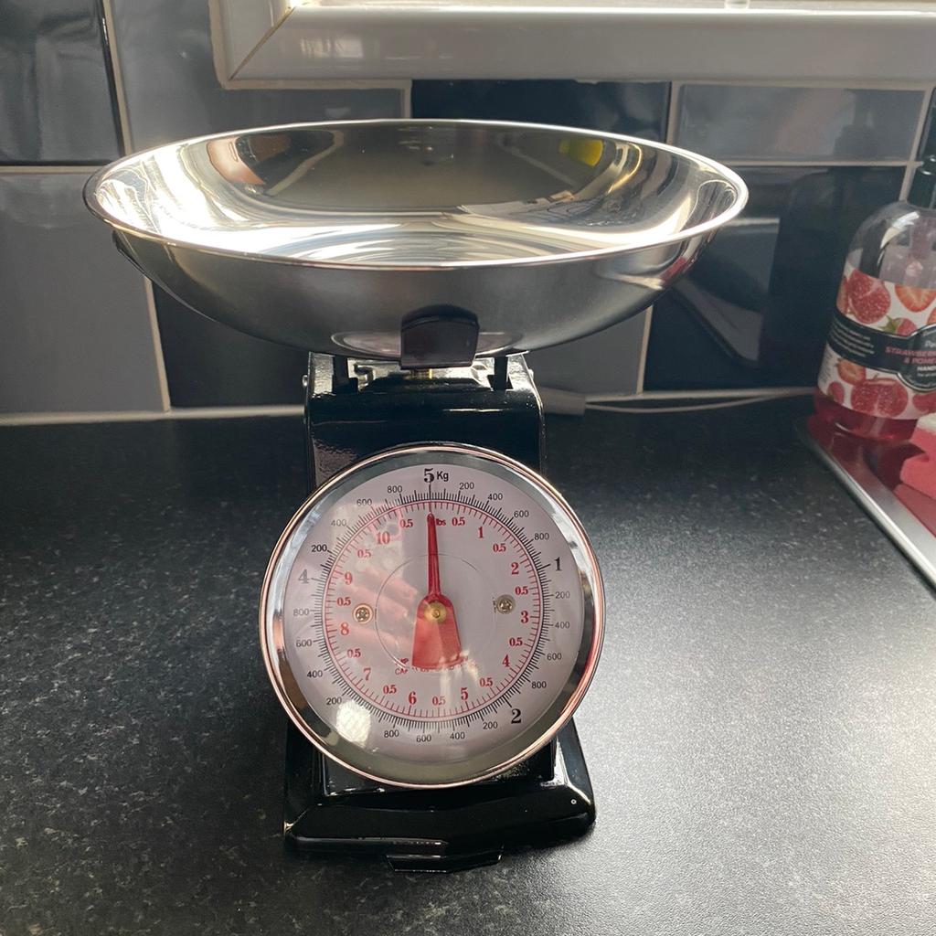 Traditional black weighing scales in B63 Dudley for £10.00 for sale ...