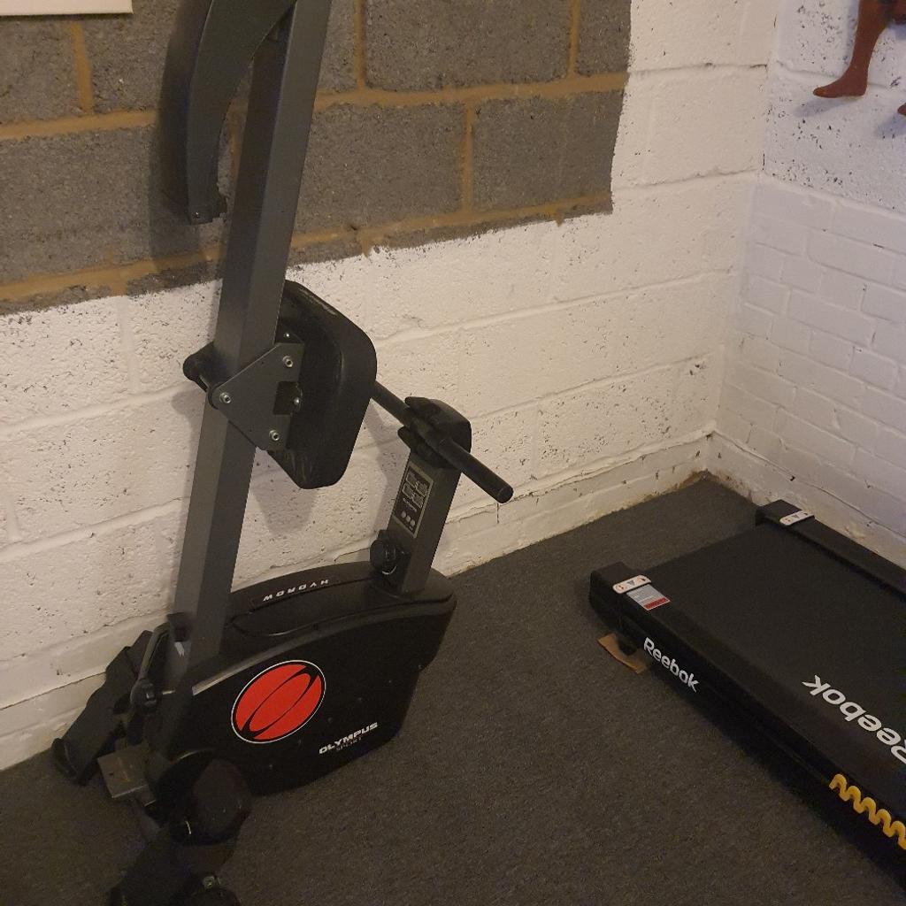 Olympus Hydrow Rowing Machine. in UB9 London für £ 50,00 zum Verkauf ...