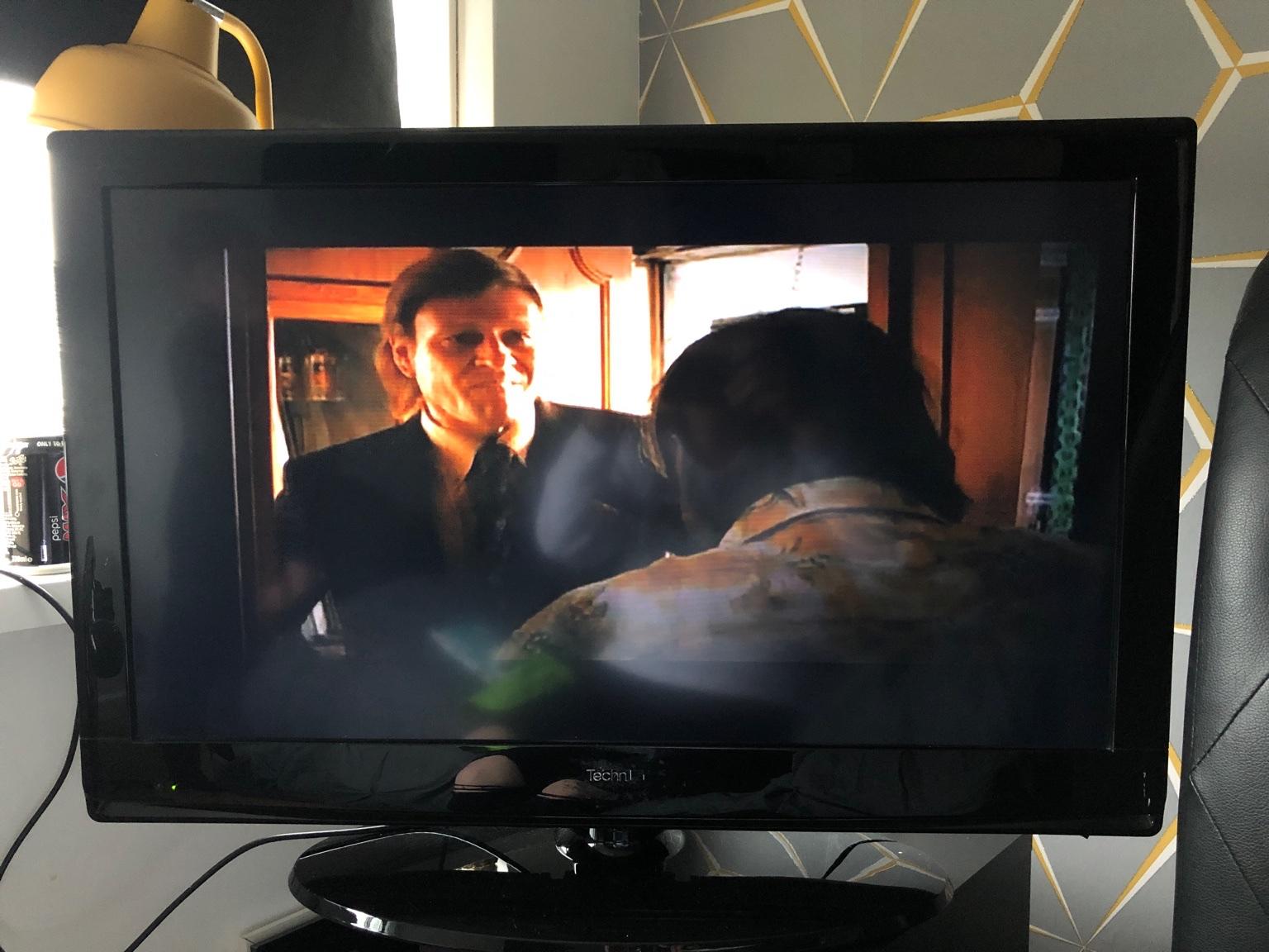 32 inch technika freeveiw tv with DVD player in B35 Birmingham für 30,00 £ zum Verkauf | Shpock DE