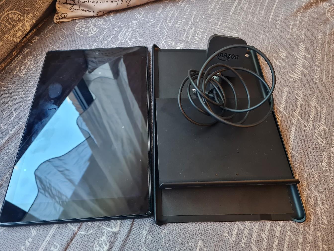 Amazon Fire HD 10 Tablet + Show Modus Ladedoc in 52511 Geilenkirchen ...