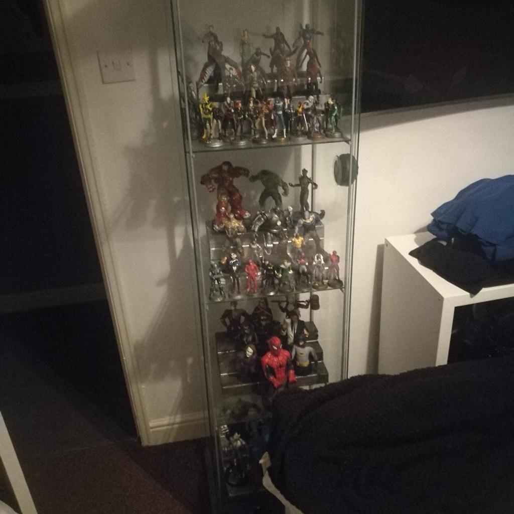 ikea detolf display cases in Wigan für £ 45,00 zum Verkauf | Shpock AT