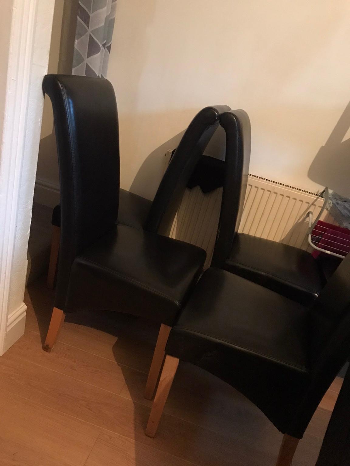 6 leather dining chairs in South Ribble für 50,00 £ zum Verkauf | Shpock DE