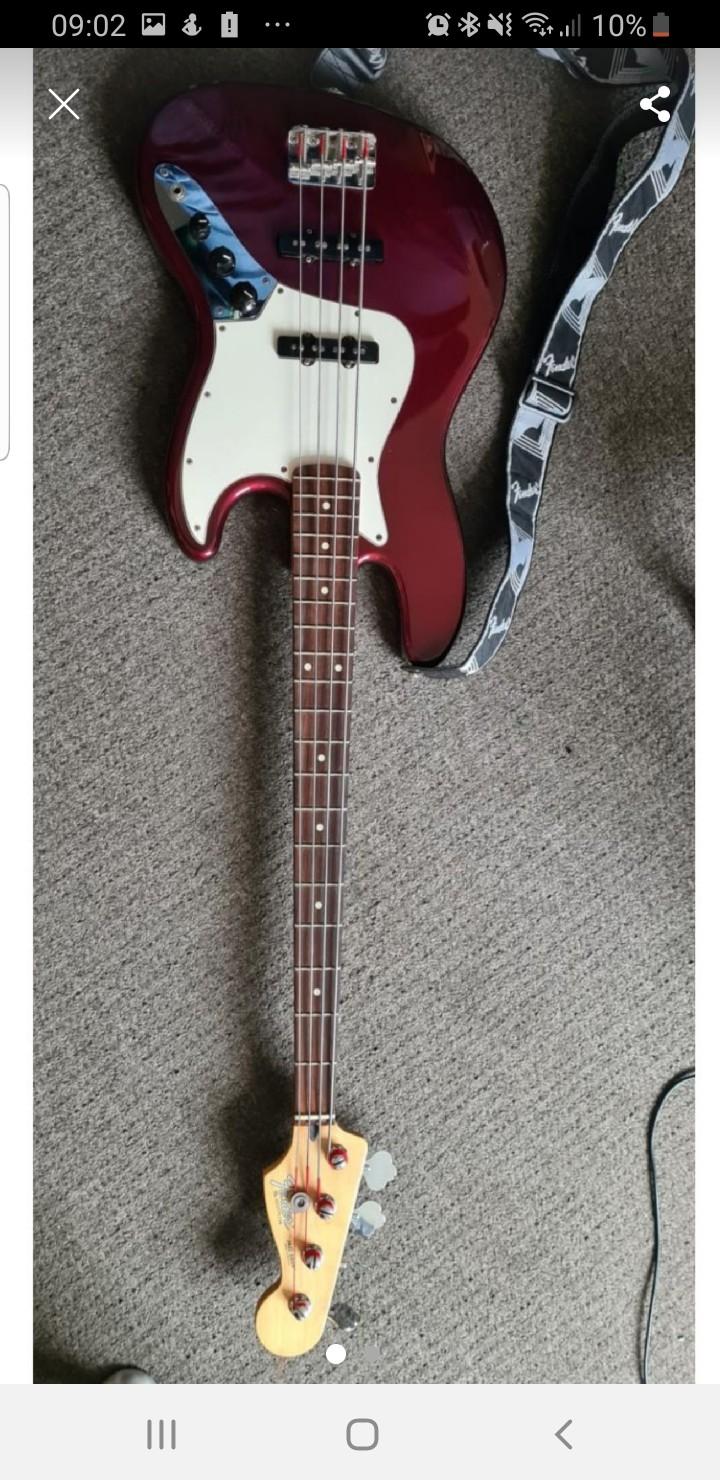 fender jazz bass 2003 model in L7 Liverpool für gratis zum Verkauf ...