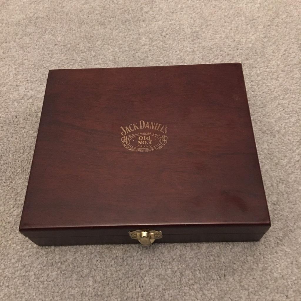 Wooden Jack Daniels box in BR6 Bromley for £3.00 for sale | Shpock