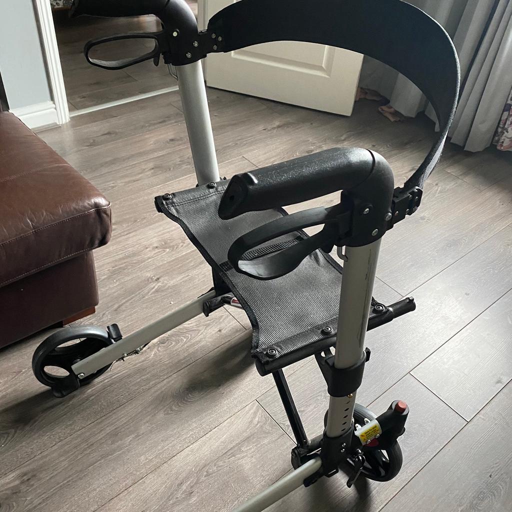 Folding Mobility Walking Aid in St Helens für £ 20,00 zum Verkauf | Shpock AT