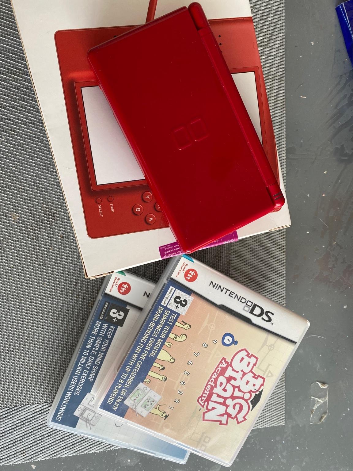 Nintendo DS and games in Walsall für 40,00 £ zum Verkauf | Shpock DE