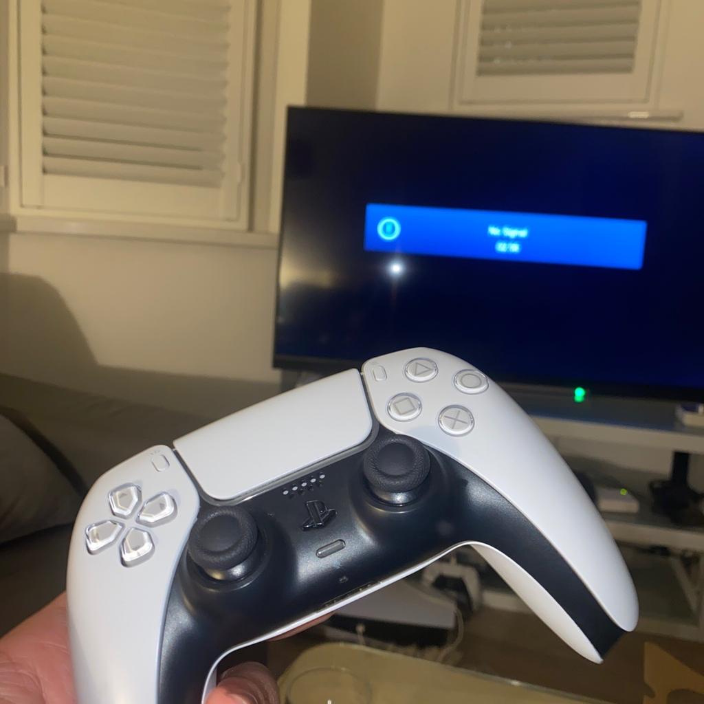 PlayStation 5 controller in RM6 Dagenham für 35,00 £ zum Verkauf ...