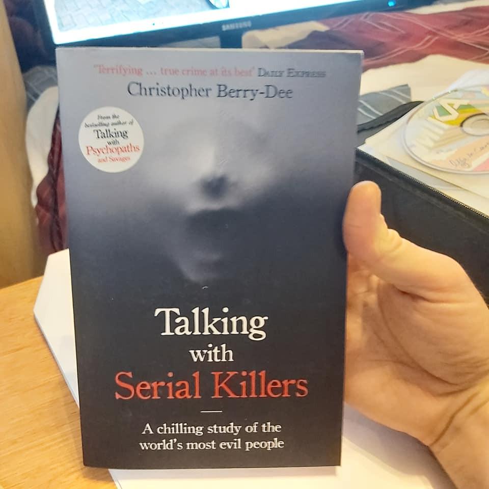 Talking With Serial Killers Book in BD19 Kirklees für 3,00 £ zum ...