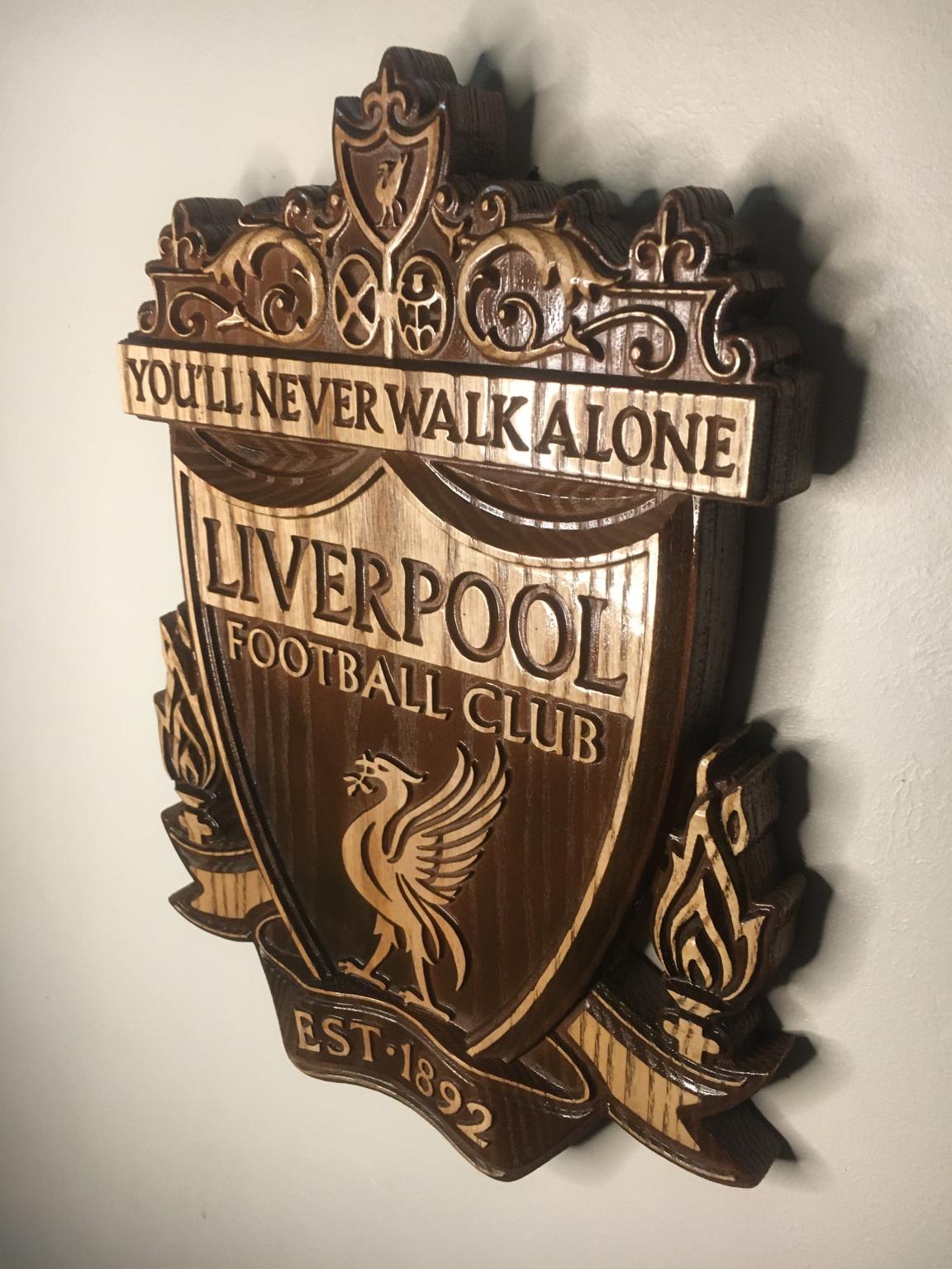 LIVERPOOL FC WOOD CARVING PLAQUE CREST LOGO in SW1V London für 55,00 ...