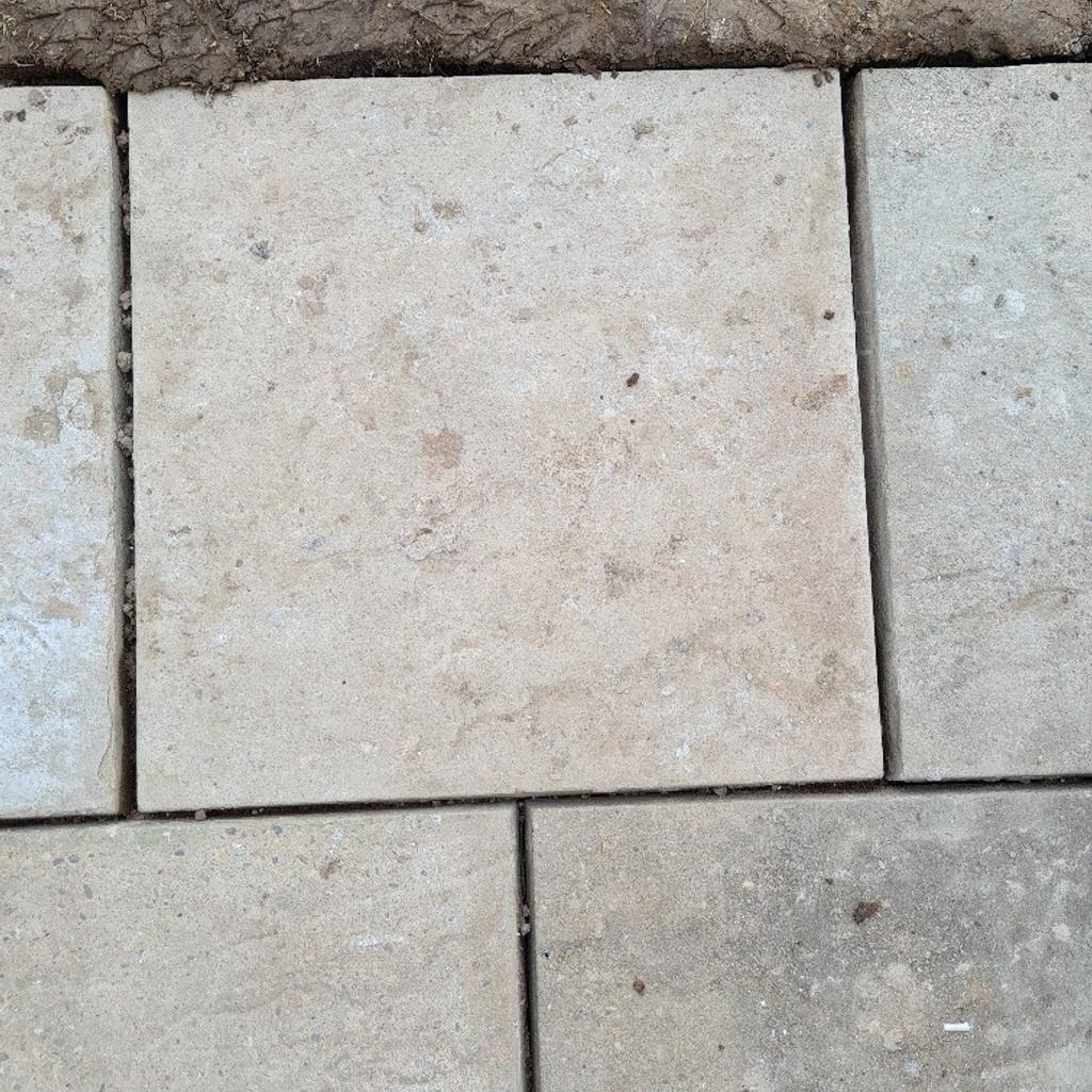 free slabs 18 x 18 grey riven slabs +ballast in B36 Solihull für gratis ...