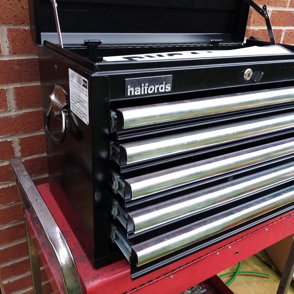 halfords pro top box in WV14 Walsall for £60.00 for sale | Shpock