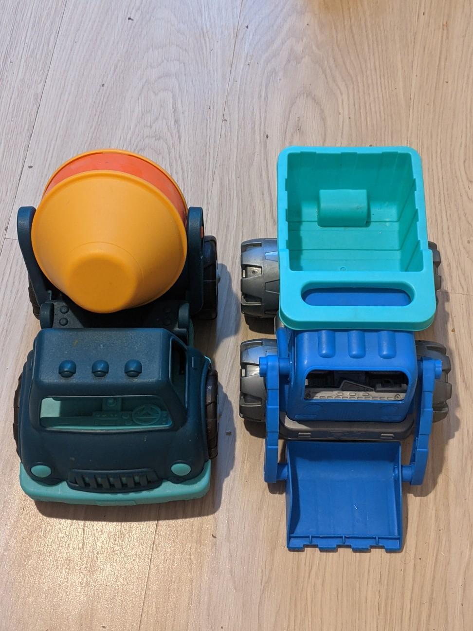 Construction site vehicle toys🚜 in SE21 London für 9,00 £ zum Verkauf ...