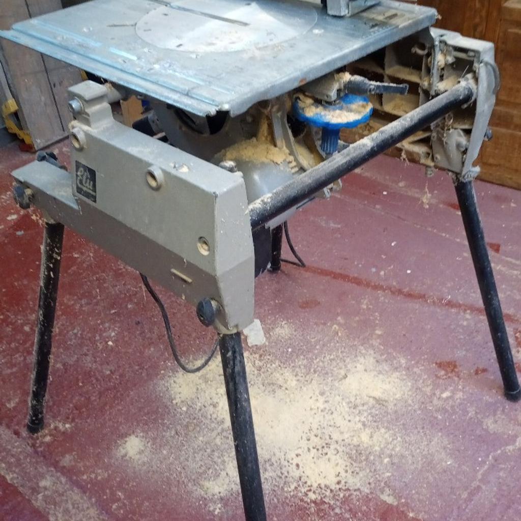 elu flip saw in SS4 Rochford für £ 120,00 zum Verkauf | Shpock AT