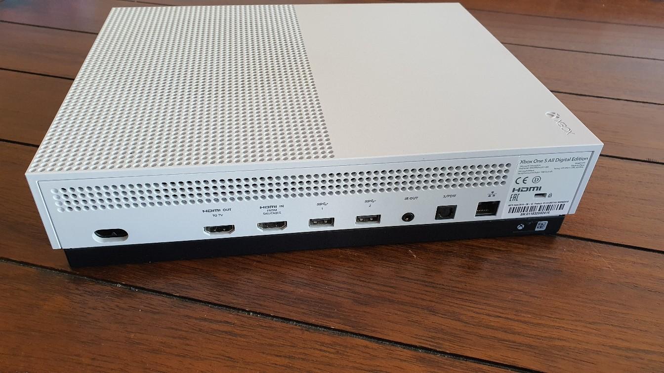 Xbox One S All Digital edition 1TB in B80 Redditch für 135,00 £ zum ...