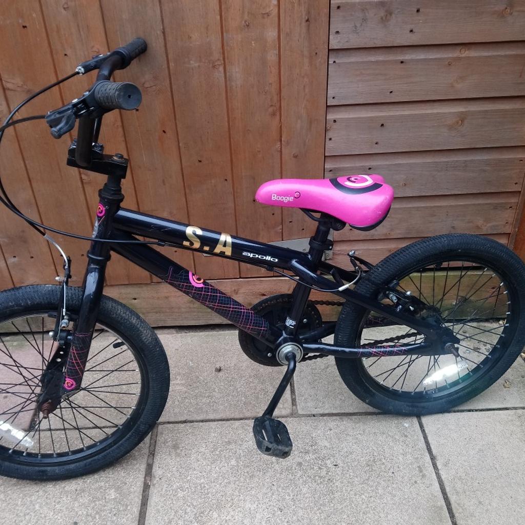 girls apollo bike in NN5 Duston für 35,00 £ zum Verkauf | Shpock DE