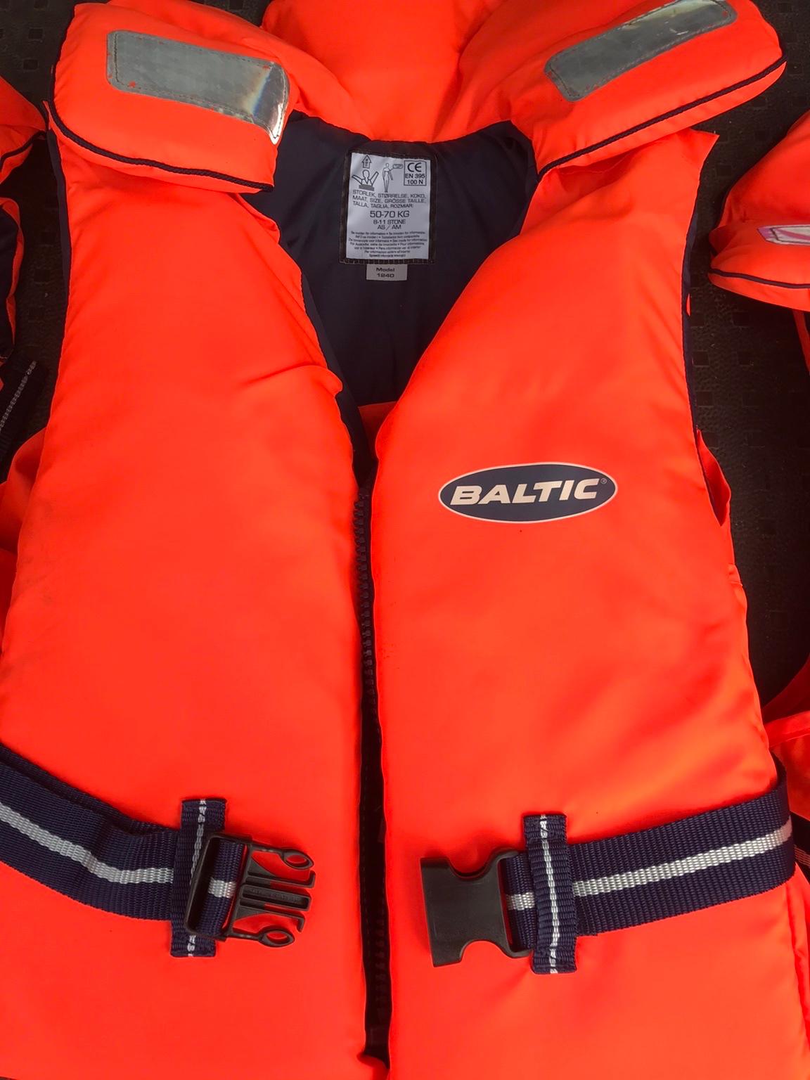Baltic 1240 life jackets 4 different sizes in TW2 London für 40,00 ...