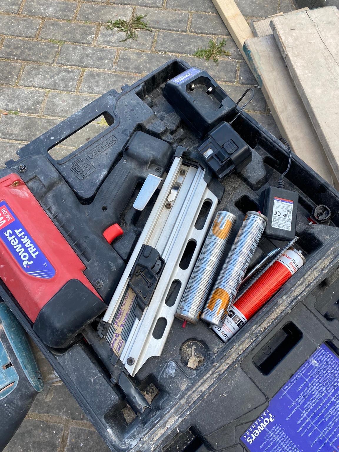 1st fix nail gun in S62 Rotherham for £60.00 for sale | Shpock