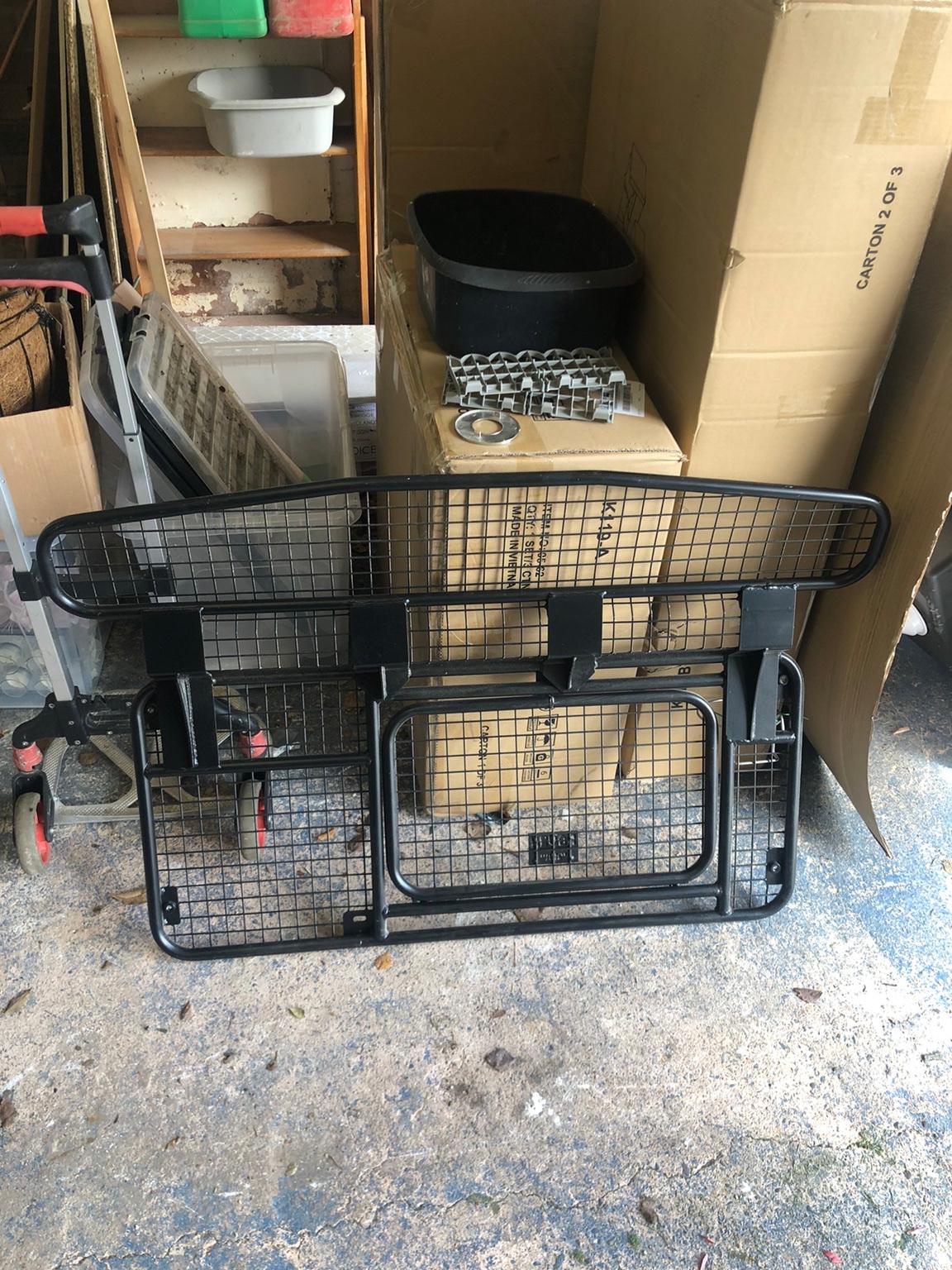 Genuine Range Rover Evoque Dog Guard in South Staffordshire für 60,00 ...