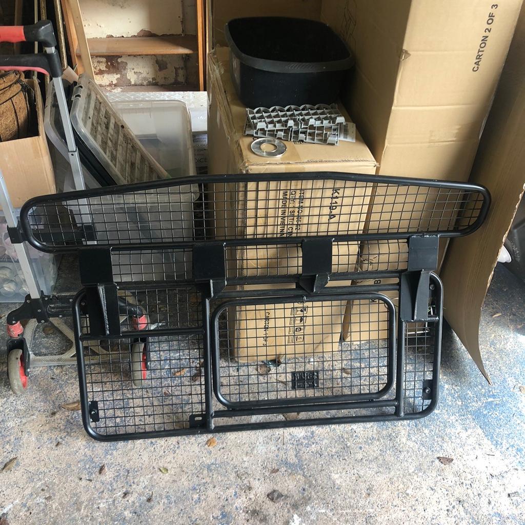 Genuine Range Rover Evoque Dog Guard in South Staffordshire für 60,00 ...