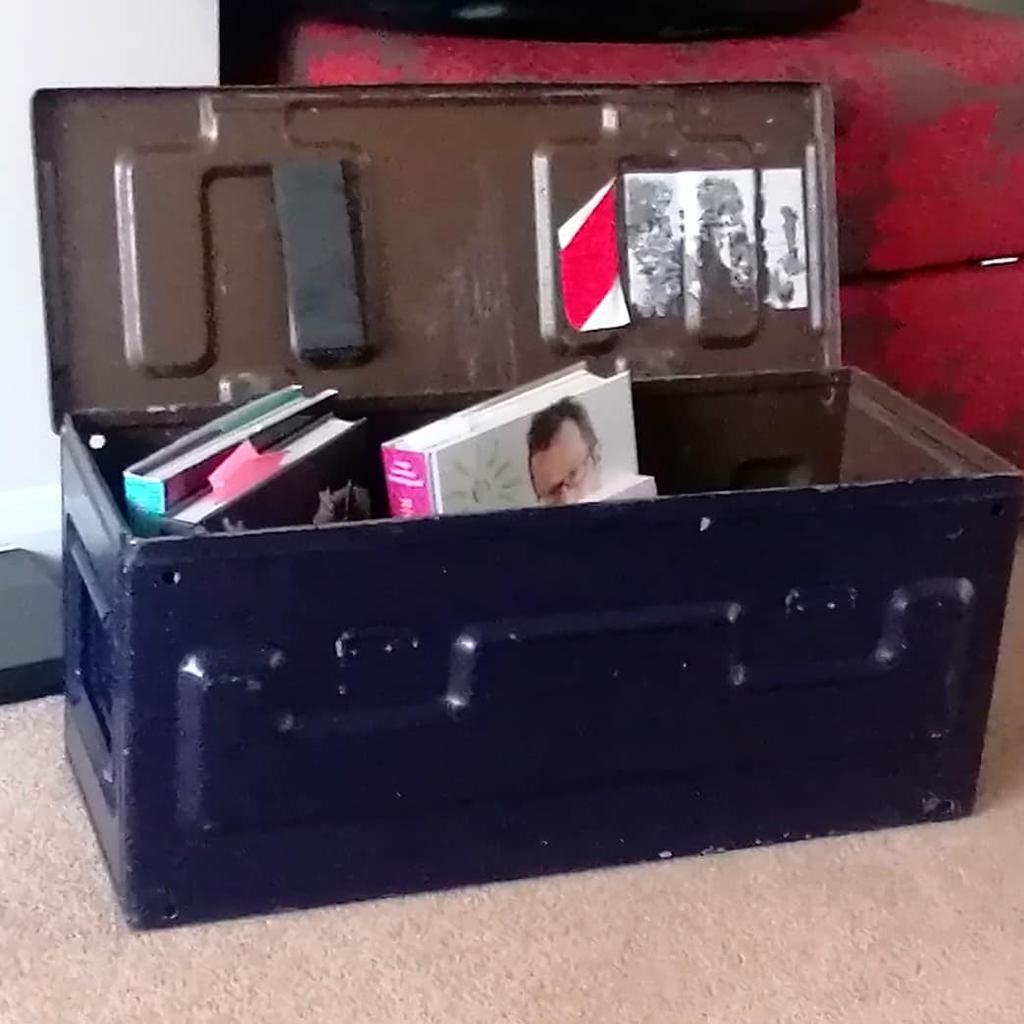 Artillery Ammo Metal box. Large in WF10 Leeds für 28,00 £ zum Verkauf ...