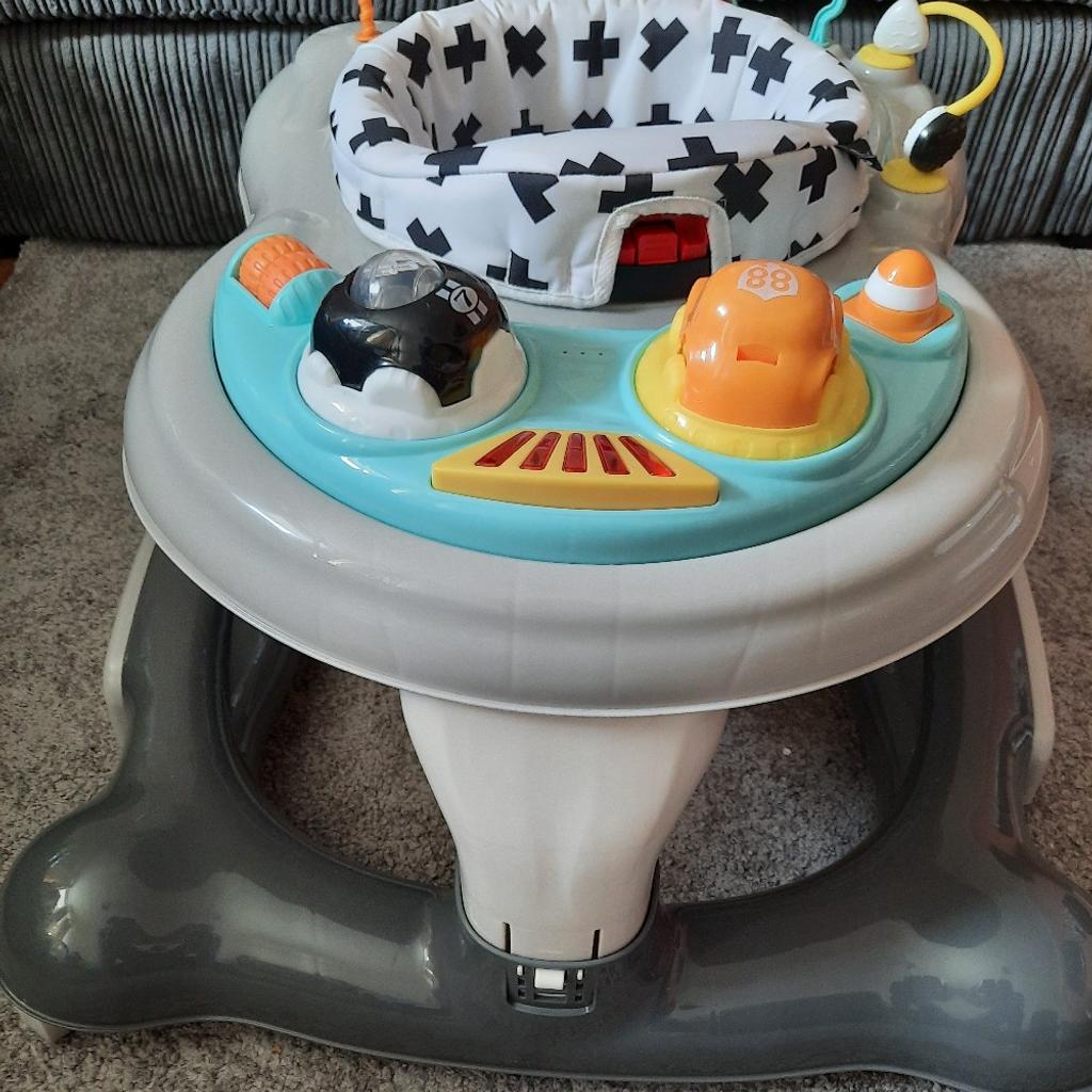 Baby walker/rocker in DY1 Dudley für £ 14,00 zum Verkauf | Shpock AT