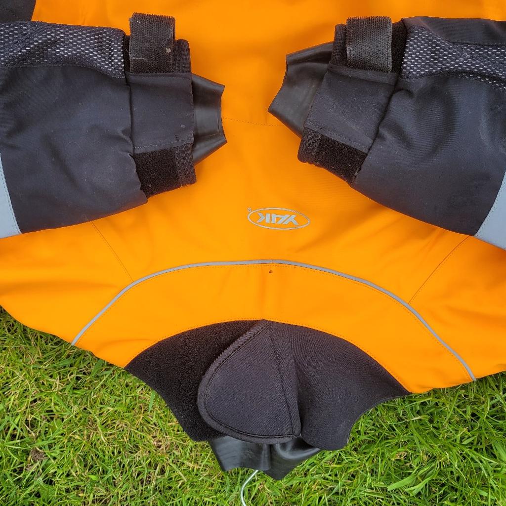 Kayak dry cag - Yak Celsius in CF62 Barry für £ 40,00 zum Verkauf ...