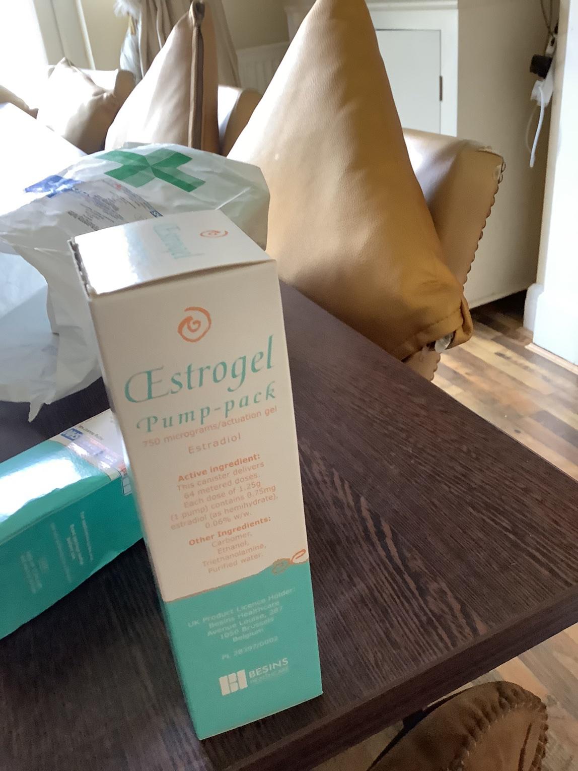 Estrogel pump pack in SE9 London für £ 5,00 zum Verkauf | Shpock AT