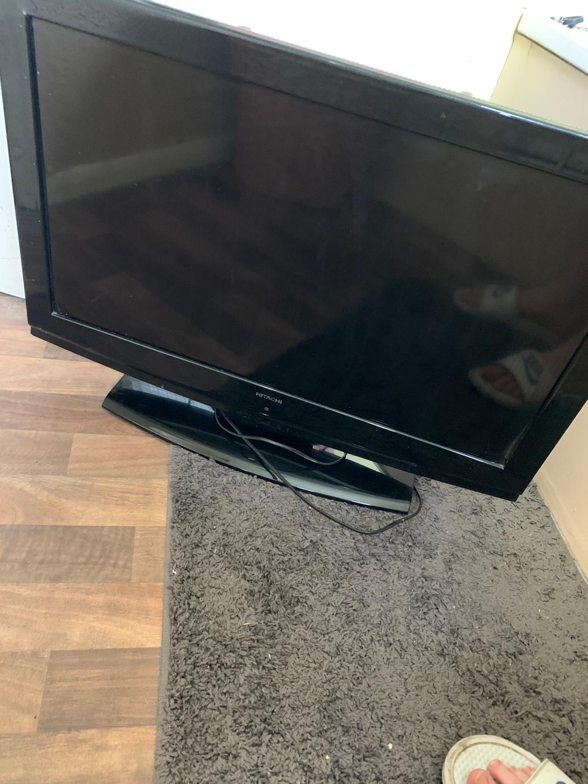 Hitachi 32 Inch TV in SW15 London für 40,00 £ zum Verkauf | Shpock DE