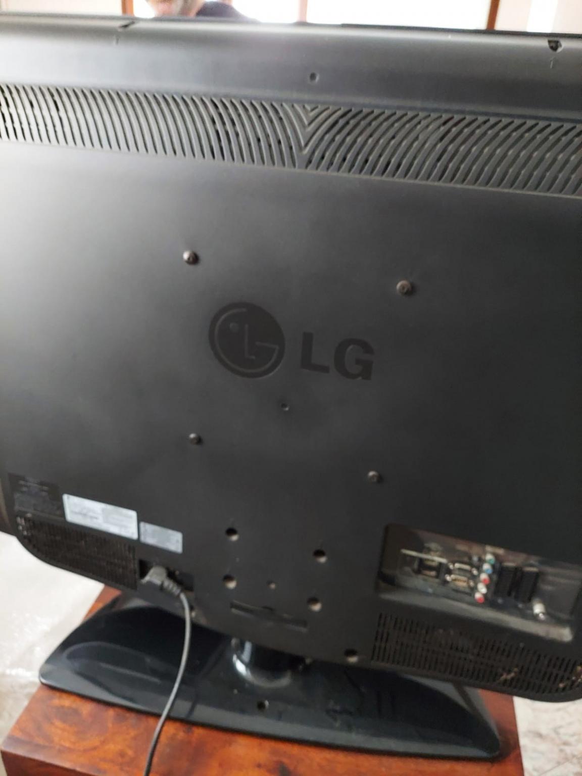 TV LCD LG 42 in 20133 Milano für 80,00 € zum Verkauf | Shpock DE