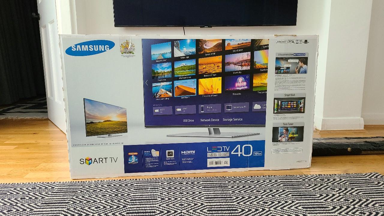 Samsung 40 inch FHD smart 3D LED TV in SE17 London für 220,00 £ zum ...