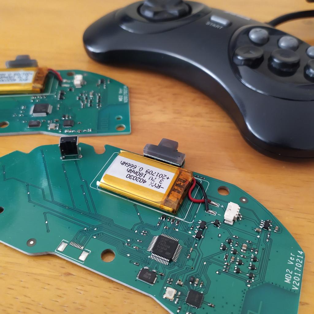 8bitdo, Mega Drive Bluetooth DIY Mod Kit x2 in E3 London für £ 40,00 ...
