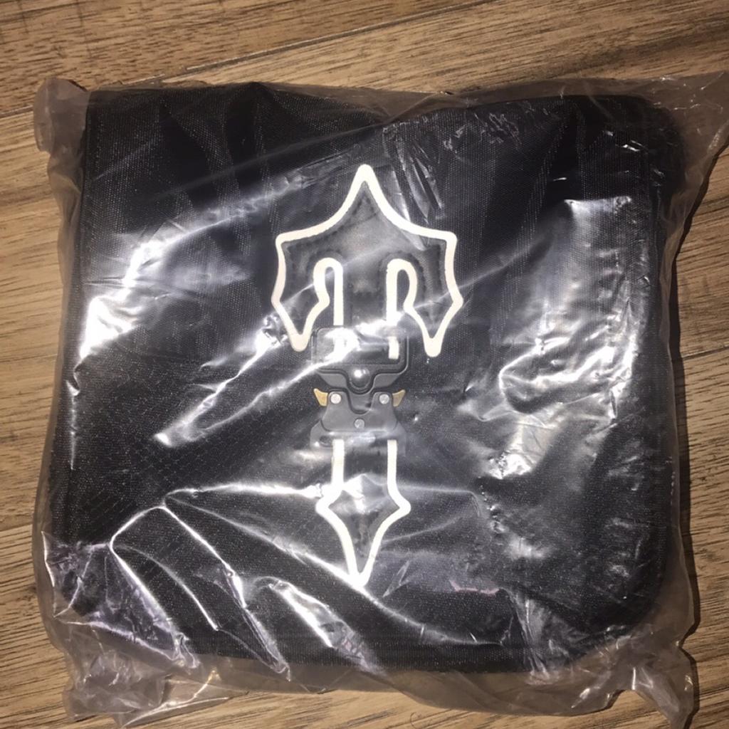 Trapstar Bag *BLACK* in BR1 London für £ 90,00 zum Verkauf | Shpock AT
