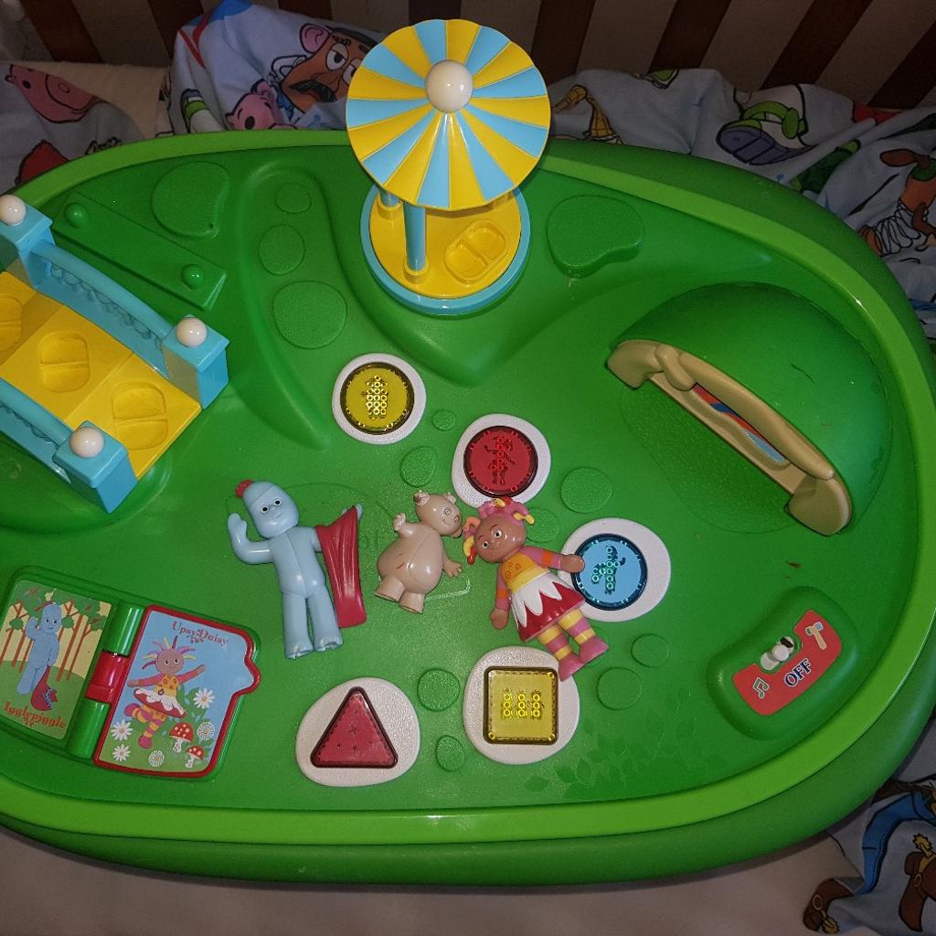in the night garden activity table in WA10 Helens für 5,00 £ zum ...