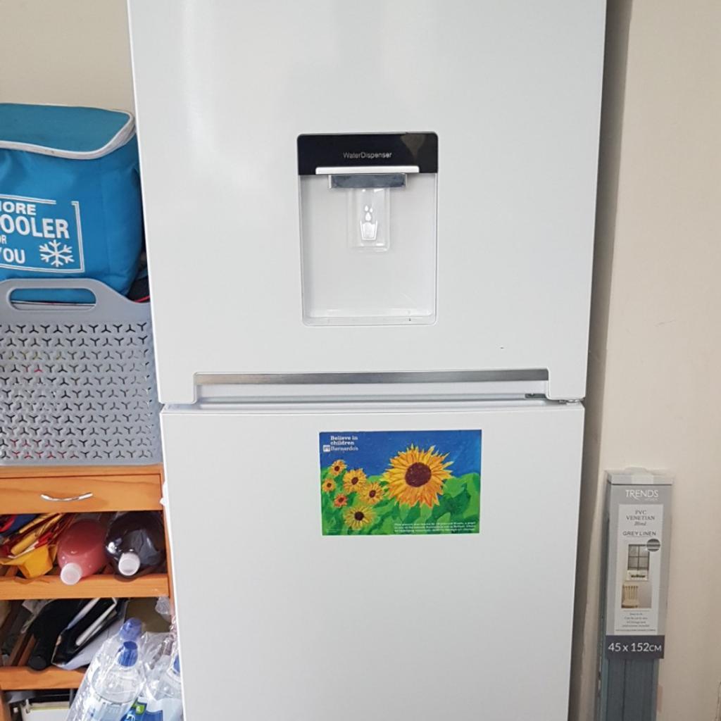 beko tall fridge freezer with water dispenser in North Kesteven für 80 ...